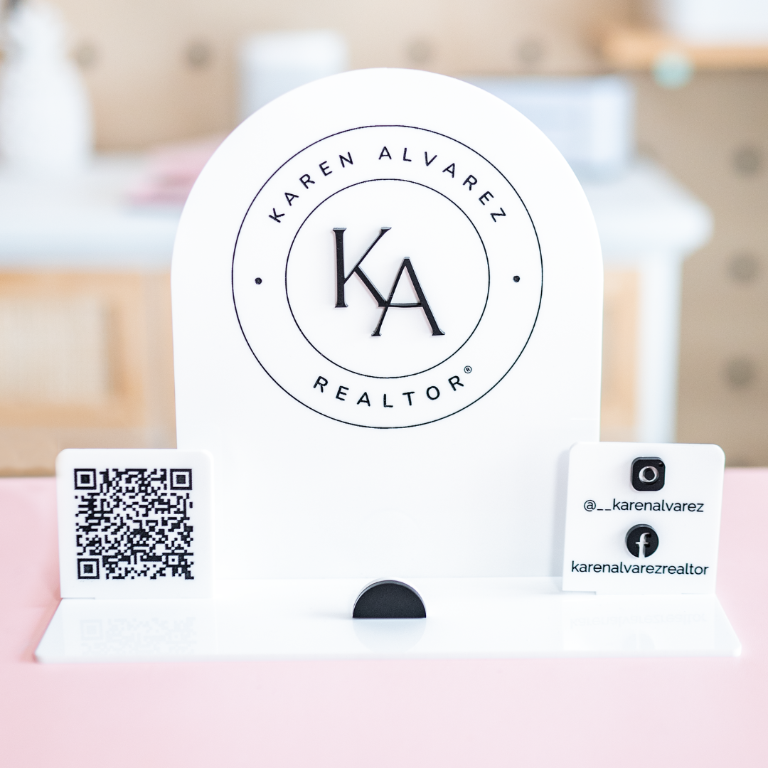 Social Media Table Sign – The Creative Home Studio