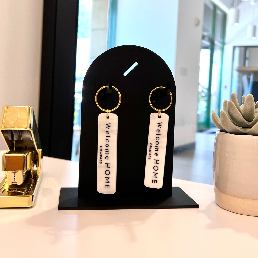 Compass Keychain Stand – The Creative Home Studio